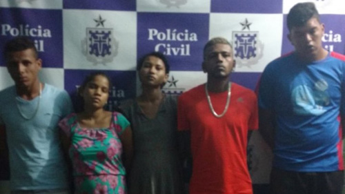 Cinco Pessoas São Presas Suspeitas De Integrar Quadrilha Envolvida Com